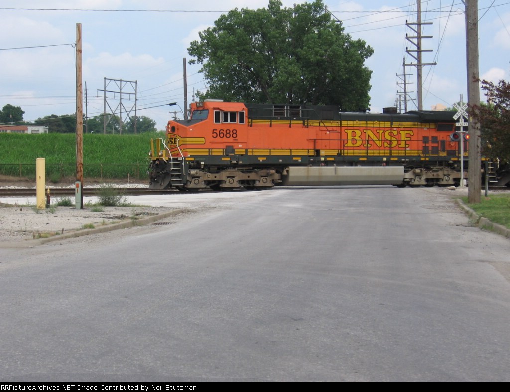BNSF 5688